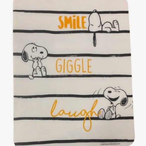 Kitchen | Peanuts Snoopy Woodstock Flexible Cutting Board Set | Poshmark
